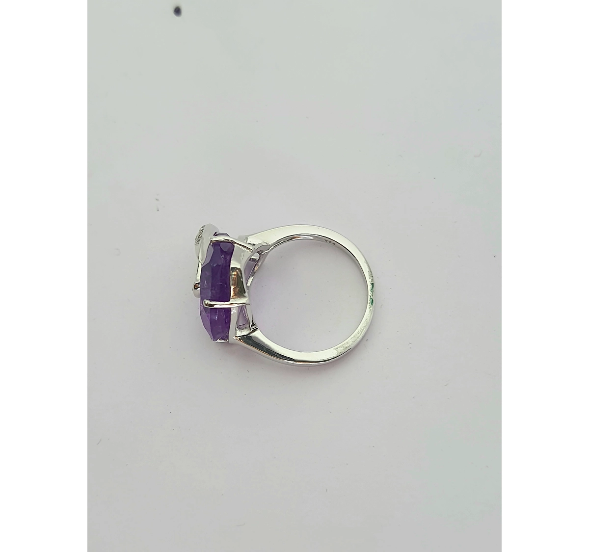 Lady Ring with Heart Shape Light Purple Single Stone A107 Lady Ring with Heart Shape Light Purple Single Stone A107